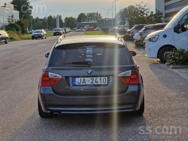 BMW 320 2005 in Riga on AUTOMOTO.COM.LV Grey BMW 320 2005 in Riga, with an engine capacity of 2.00 L and mileage of 430 thousand km for 2900 €, photo 6 on AUTOMOTO.COM.LV