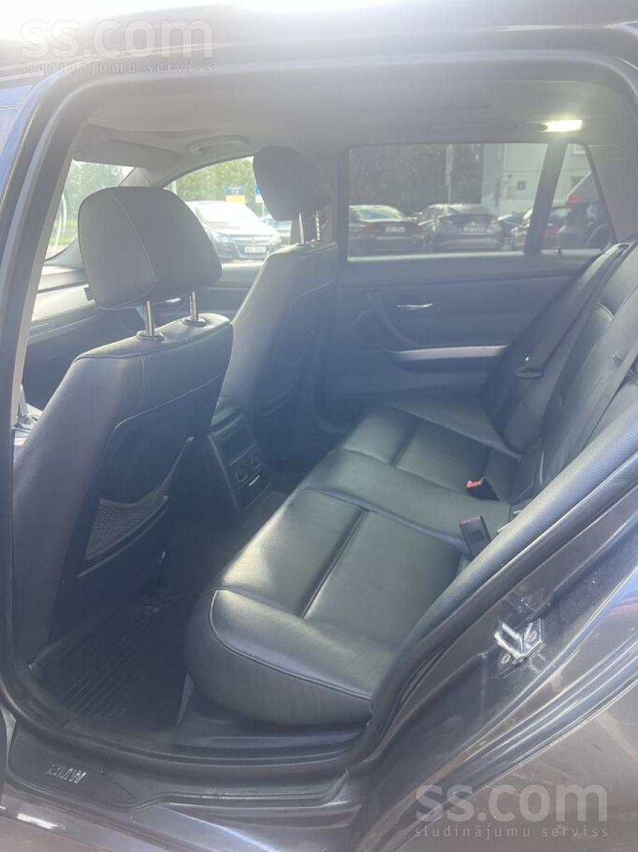 Pelēks BMW 320 2005 Rīga, ar dzinēja tilpumu 2.00 L un nobraukumu 257 tūkst. km par 2500 €, foto 10 vietnē AUTOMOTO.COM.LV
