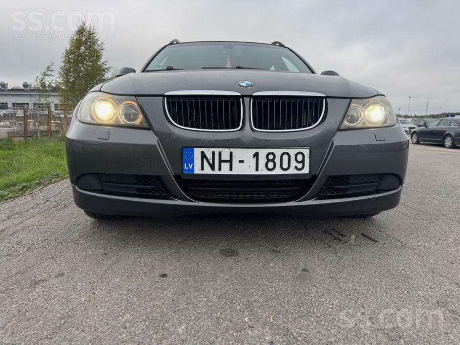 Grey BMW 320 2005 in Riga, with an engine capacity of 2.00 L and mileage of 327 thousand km for 3700 €, photo 1 on AUTOMOTO.COM.LV