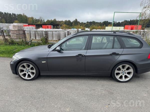 Grey BMW 320 2005 in Riga, with an engine capacity of 2.00 L and mileage of 327 thousand km for 3700 €, photo 4 on AUTOMOTO.COM.LV
