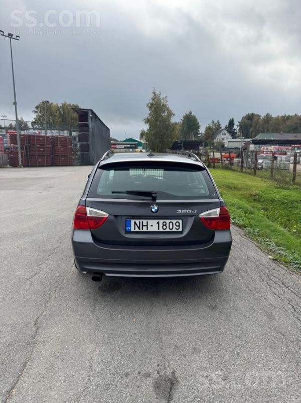 Grey BMW 320 2005 in Riga, with an engine capacity of 2.00 L and mileage of 327 thousand km for 3700 €, photo 5 on AUTOMOTO.COM.LV