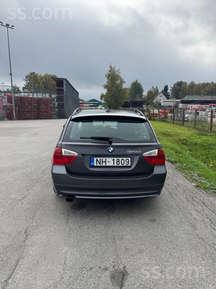 Grey BMW 320 2005 in Riga, with an engine capacity of 2.00 L and mileage of 327 thousand km for 3700 €, photo 5 on AUTOMOTO.COM.LV
