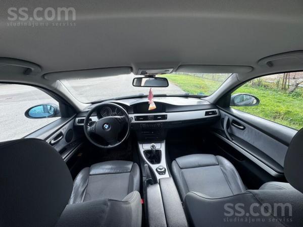 Grey BMW 320 2005 in Riga, with an engine capacity of 2.00 L and mileage of 327 thousand km for 3700 €, photo 7 on AUTOMOTO.COM.LV