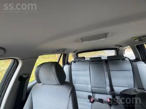 Grey BMW 320 2005 in Riga, with an engine capacity of 2.00 L and mileage of 327 thousand km for 3700 €, photo 9 on AUTOMOTO.COM.LV