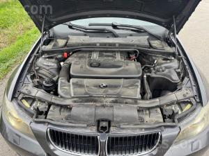 Grey BMW 320 2005 in Riga, with an engine capacity of 2.00 L and mileage of 327 thousand km for 3700 €, photo 12 on AUTOMOTO.COM.LV