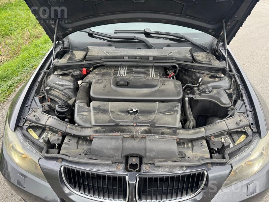 Grey BMW 320 2005 in Riga, with an engine capacity of 2.00 L and mileage of 327 thousand km for 3700 €, photo 12 on AUTOMOTO.COM.LV