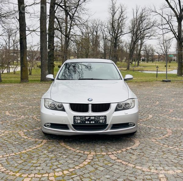 Pelēks BMW 320 2006 Gulbene, ar dzinēja tilpumu 2.00 L un nobraukumu 310 tūkst. km par 3999 €, foto 3 vietnē AUTOMOTO.COM.LV