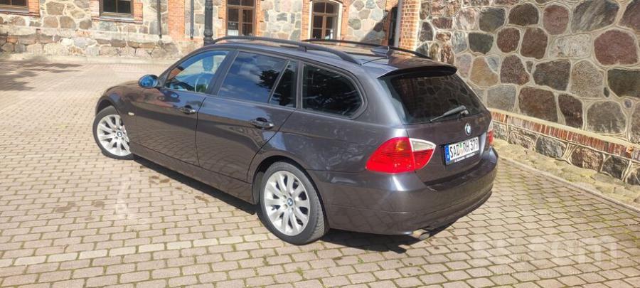 Pelēks BMW 320 2006 Gulbene, ar dzinēja tilpumu 2.00 L un nobraukumu 226 tūkst. km par 3850 €, foto 33 vietnē AUTOMOTO.COM.LV