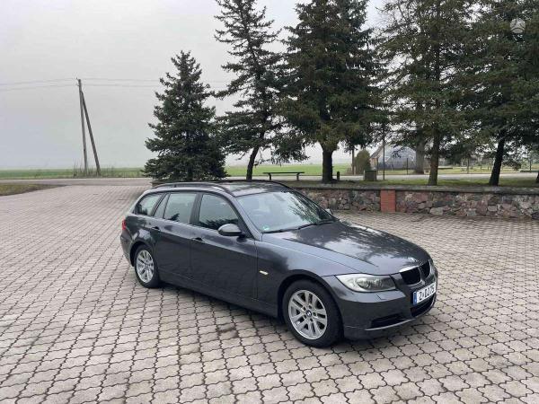 Pelēks BMW 320 2006 Kėdainiai, ar dzinēja tilpumu 2.00 L un nobraukumu 298 tūkst. km par 3450 €, foto 4 vietnē AUTOMOTO.COM.LV