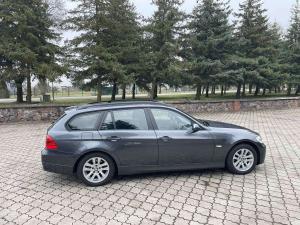 Grey BMW 320 2006 in Kedainiai, with an engine capacity of 2.00 L and mileage of 298 thousand km for 3450 €, photo 5 on AUTOMOTO.COM.LV