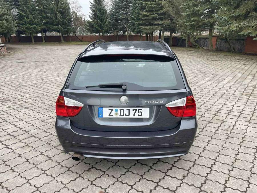 Grey BMW 320 2006 in Kedainiai, with an engine capacity of 2.00 L and mileage of 298 thousand km for 3450 €, photo 11 on AUTOMOTO.COM.LV