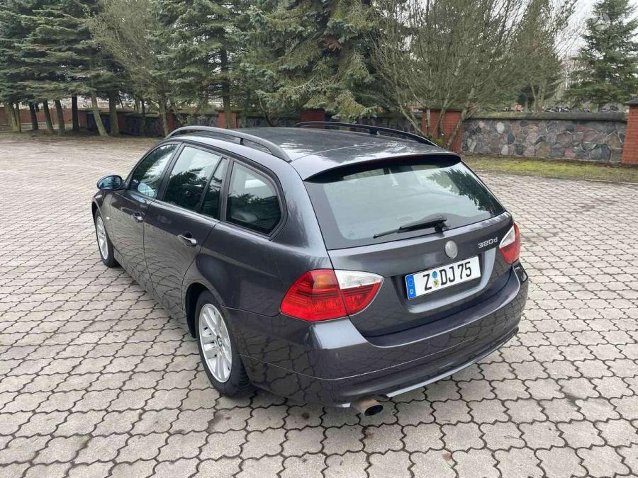Grey BMW 320 2006 in Kedainiai, with an engine capacity of 2.00 L and mileage of 298 thousand km for 3450 €, photo 14 on AUTOMOTO.COM.LV