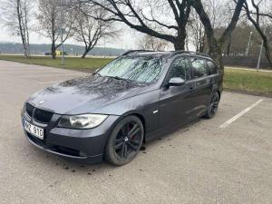 Grey BMW 320 2006 in Kaunas, with an engine capacity of 2.00 L and mileage of 370 thousand km for 2350 €, photo 3 on AUTOMOTO.COM.LV