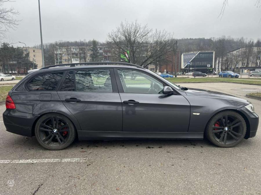 Grey BMW 320 2006 in Kaunas, with an engine capacity of 2.00 L and mileage of 370 thousand km for 2350 €, photo 8 on AUTOMOTO.COM.LV