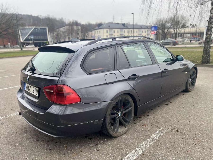Grey BMW 320 2006 in Kaunas, with an engine capacity of 2.00 L and mileage of 370 thousand km for 2350 €, photo 9 on AUTOMOTO.COM.LV