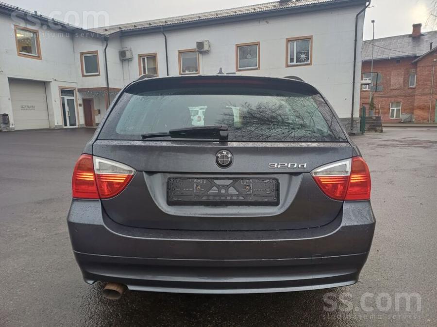 Grey BMW 320 2006 in Valmiera, with an engine capacity of 2.00 L and mileage of 194 thousand km for 5100 €, photo 6 on AUTOMOTO.COM.LV