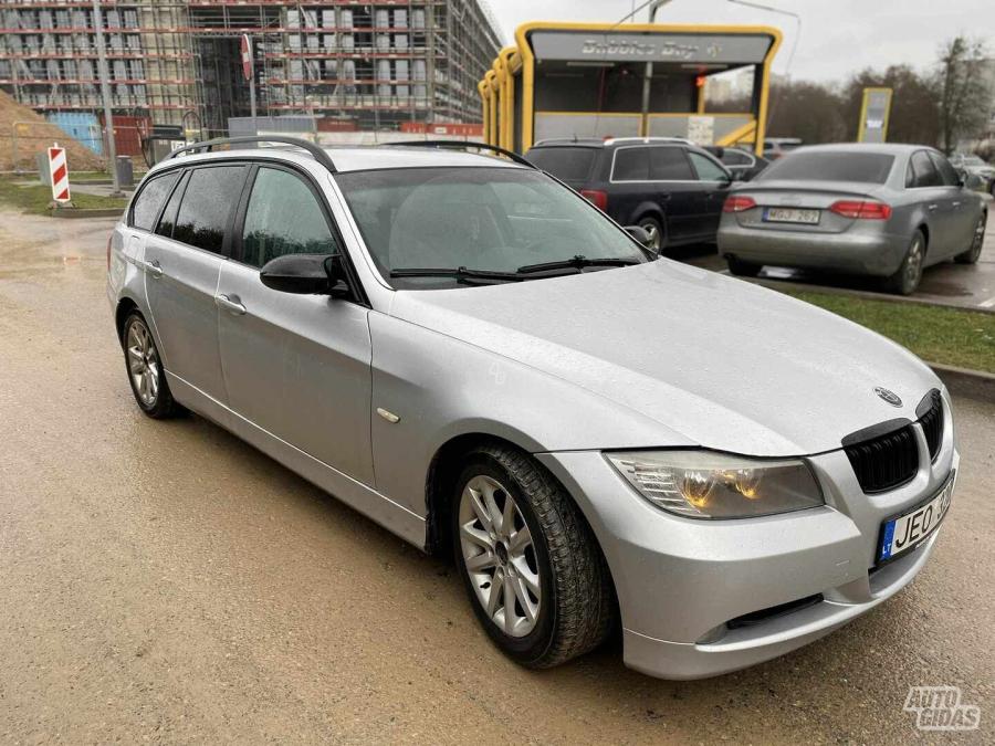 Grey BMW 320 2006 in Kaunas, with an engine capacity of 2.00 L and mileage of 355 thousand km for 1750 €, photo 6 on AUTOMOTO.COM.LV