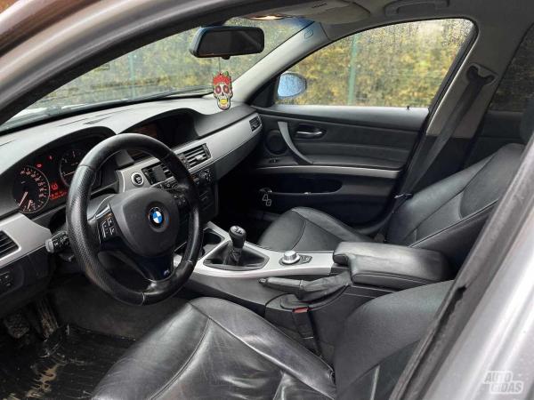 Pelēks BMW 320 2006 Kauņa, ar dzinēja tilpumu 2.00 L un nobraukumu 355 tūkst. km par 1750 €, foto 7 vietnē AUTOMOTO.COM.LV