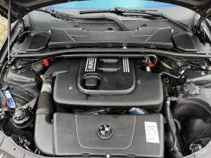 Pelēks BMW 320 2006 Panevēža, ar dzinēja tilpumu 2.00 L un nobraukumu 342 tūkst. km par 4050 €, foto 6 vietnē AUTOMOTO.COM.LV