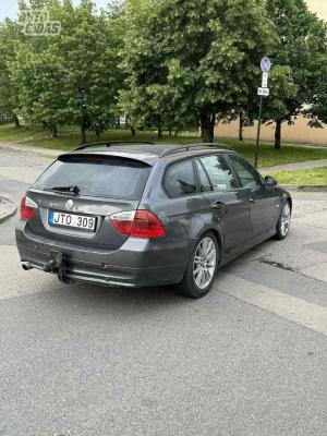 Pelēks BMW 320 2006 Viļņa, ar dzinēja tilpumu 2.00 L un nobraukumu 300 tūkst. km par 2050 €, foto 3 vietnē AUTOMOTO.COM.LV