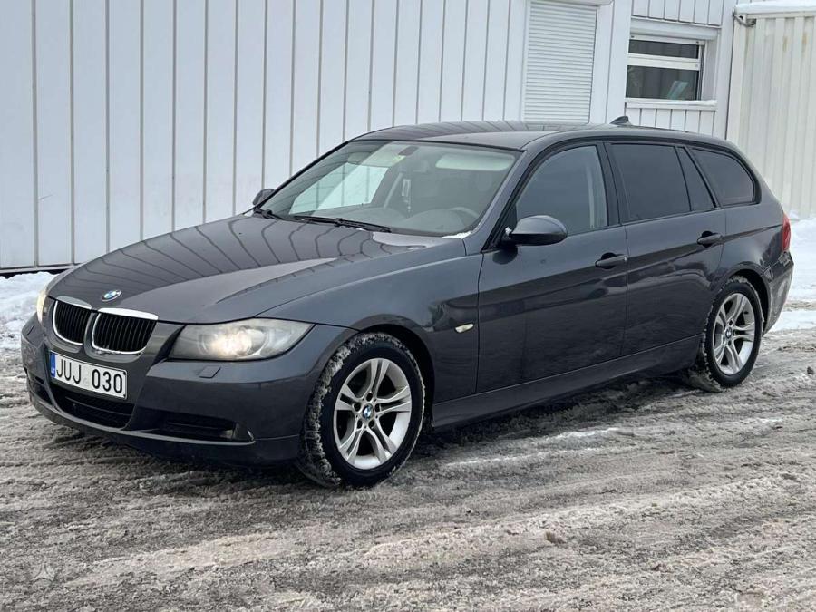 Grey BMW 320 2006 in Vilnius, with an engine capacity of 2.00 L and mileage of 274 thousand km for 2200 €, photo 1 on AUTOMOTO.COM.LV