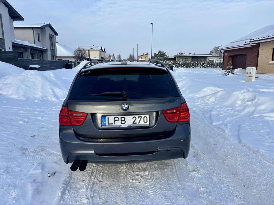 Pelēks BMW 320 2006 Viļņa, ar dzinēja tilpumu 2.00 L un nobraukumu 400 tūkst. km par 3500 €, foto 4 vietnē AUTOMOTO.COM.LV