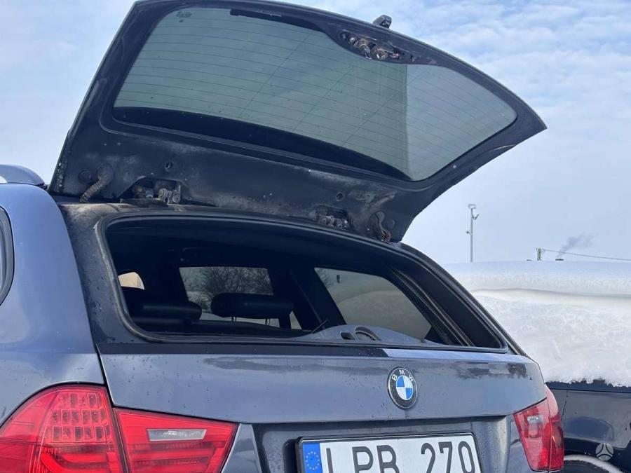 Pelēks BMW 320 2006 Viļņa, ar dzinēja tilpumu 2.00 L un nobraukumu 400 tūkst. km par 3500 €, foto 8 vietnē AUTOMOTO.COM.LV