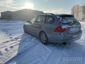 Pelēks BMW 320 2006 Bauska, ar dzinēja tilpumu 2.00 L un nobraukumu 317 tūkst. km par 3700 €, foto 6 vietnē AUTOMOTO.COM.LV