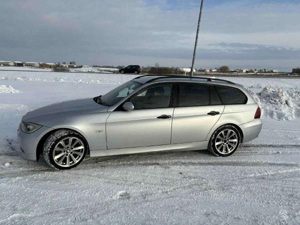 Grey BMW 320 2006 in Kaunas, with an engine capacity of 2.00 L and mileage of 319 thousand km for 3300 €, photo 2 on AUTOMOTO.COM.LV