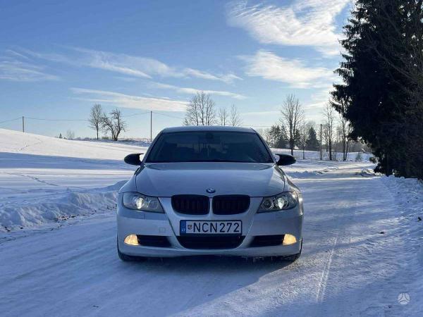 Pelēks BMW 320 2006 Kupiškis, ar dzinēja tilpumu 2.00 L un nobraukumu 346 tūkst. km par 2350 €, foto 4 vietnē AUTOMOTO.COM.LV