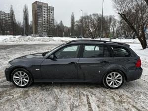 Pelēks BMW 320 2006 Rīga, ar dzinēja tilpumu 2.00 L un nobraukumu 224 tūkst. km par 3950 €, foto  vietnē AUTOMOTO.COM.LV