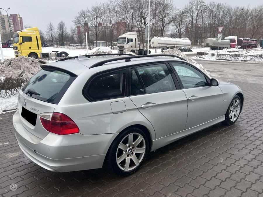 Pelēks BMW 320 2006 Klaipėda, ar dzinēja tilpumu 2.00 L un nobraukumu 385 tūkst. km par 2700 €, foto 7 vietnē AUTOMOTO.COM.LV