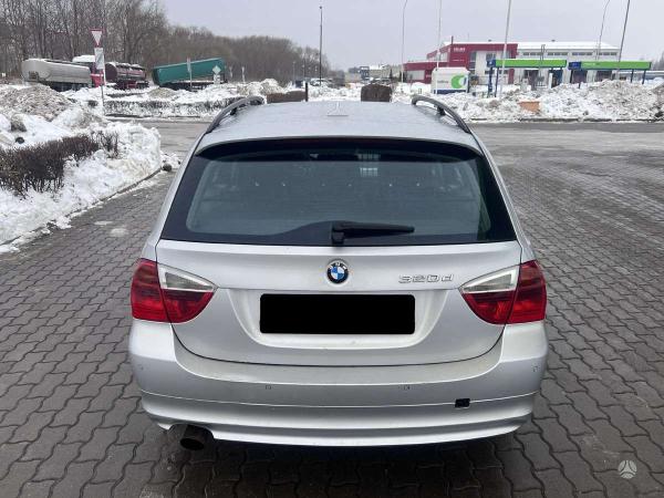 Pelēks BMW 320 2006 Klaipėda, ar dzinēja tilpumu 2.00 L un nobraukumu 385 tūkst. km par 2700 €, foto 8 vietnē AUTOMOTO.COM.LV