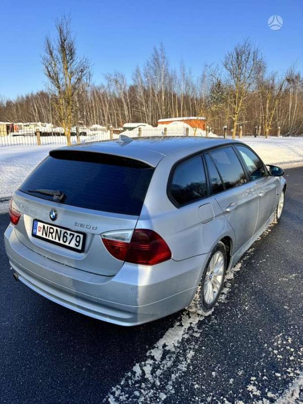 Grey BMW 320 2006 in Anyksciai, with an engine capacity of 2.00 L and mileage of 347 thousand km for 3650 €, photo 4 on AUTOMOTO.COM.LV