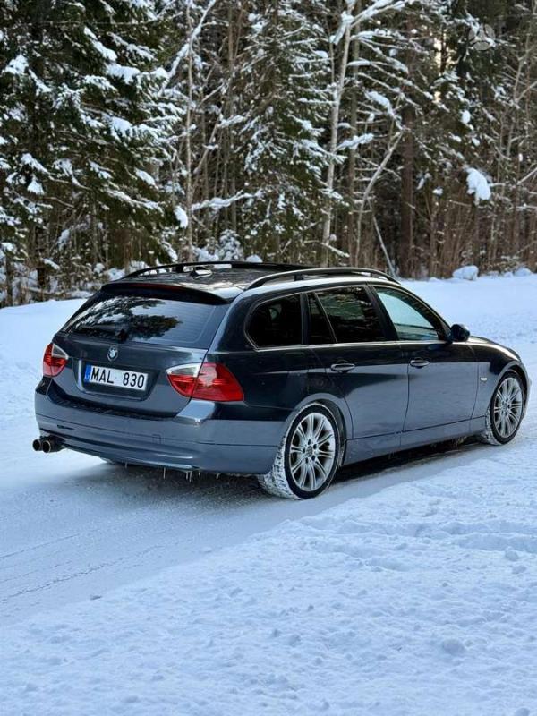 Grey BMW 320 2006 in Mazeikiai, with an engine capacity of 2.00 L and mileage of 450 thousand km for 2900 €, photo 2 on AUTOMOTO.COM.LV