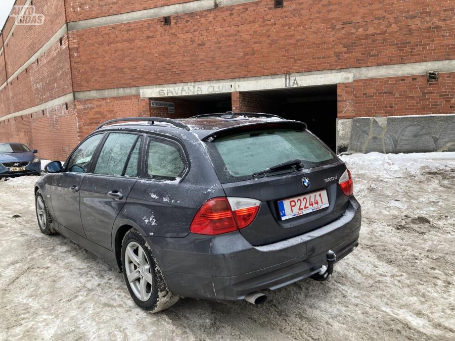 Pelēks BMW 320 2006 Viļņa, ar dzinēja tilpumu 2.00 L un nobraukumu 375 tūkst. km par 3399 €, foto 3 vietnē AUTOMOTO.COM.LV