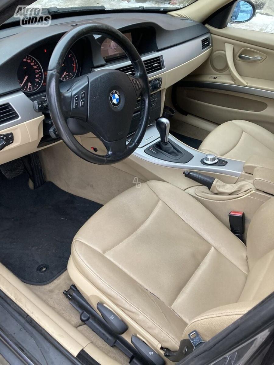 Pelēks BMW 320 2006 Viļņa, ar dzinēja tilpumu 2.00 L un nobraukumu 375 tūkst. km par 3399 €, foto 7 vietnē AUTOMOTO.COM.LV