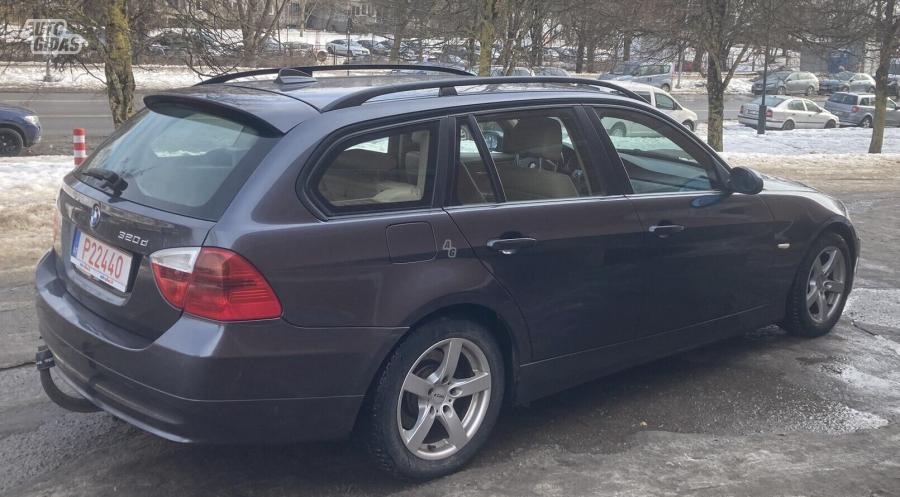 Pelēks BMW 320 2006 Viļņa, ar dzinēja tilpumu 2.00 L un nobraukumu 375 tūkst. km par 3399 €, foto 2 vietnē AUTOMOTO.COM.LV