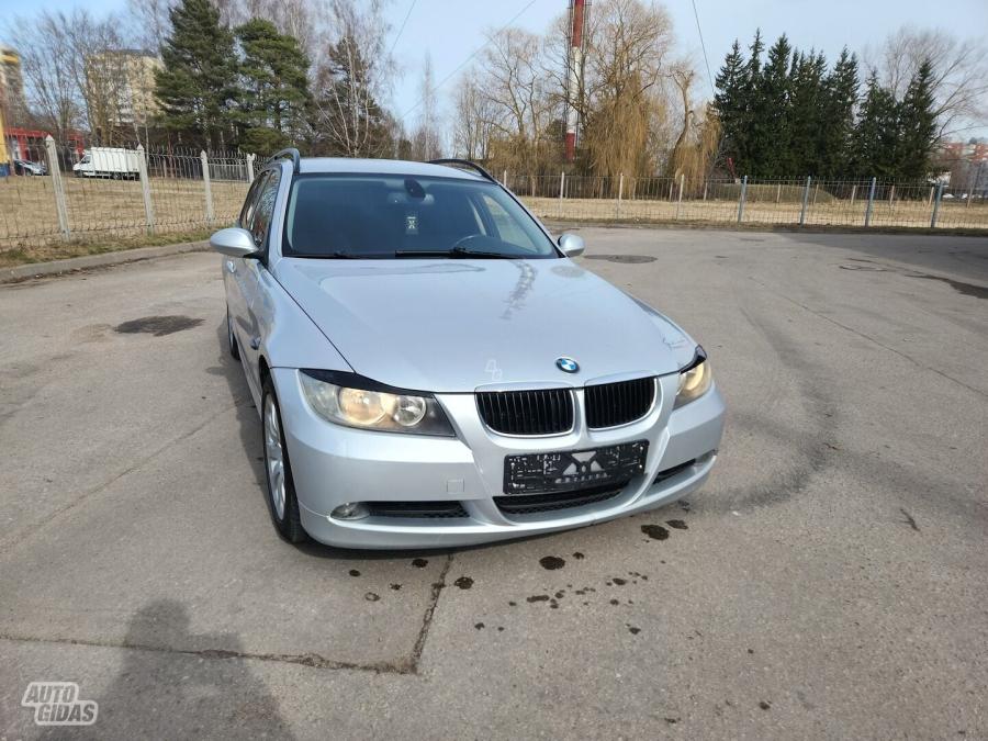 Grey BMW 320 2006 in Siauliai, with an engine capacity of 2.00 L and mileage of 330 thousand km for 1650 €, photo 8 on AUTOMOTO.COM.LV