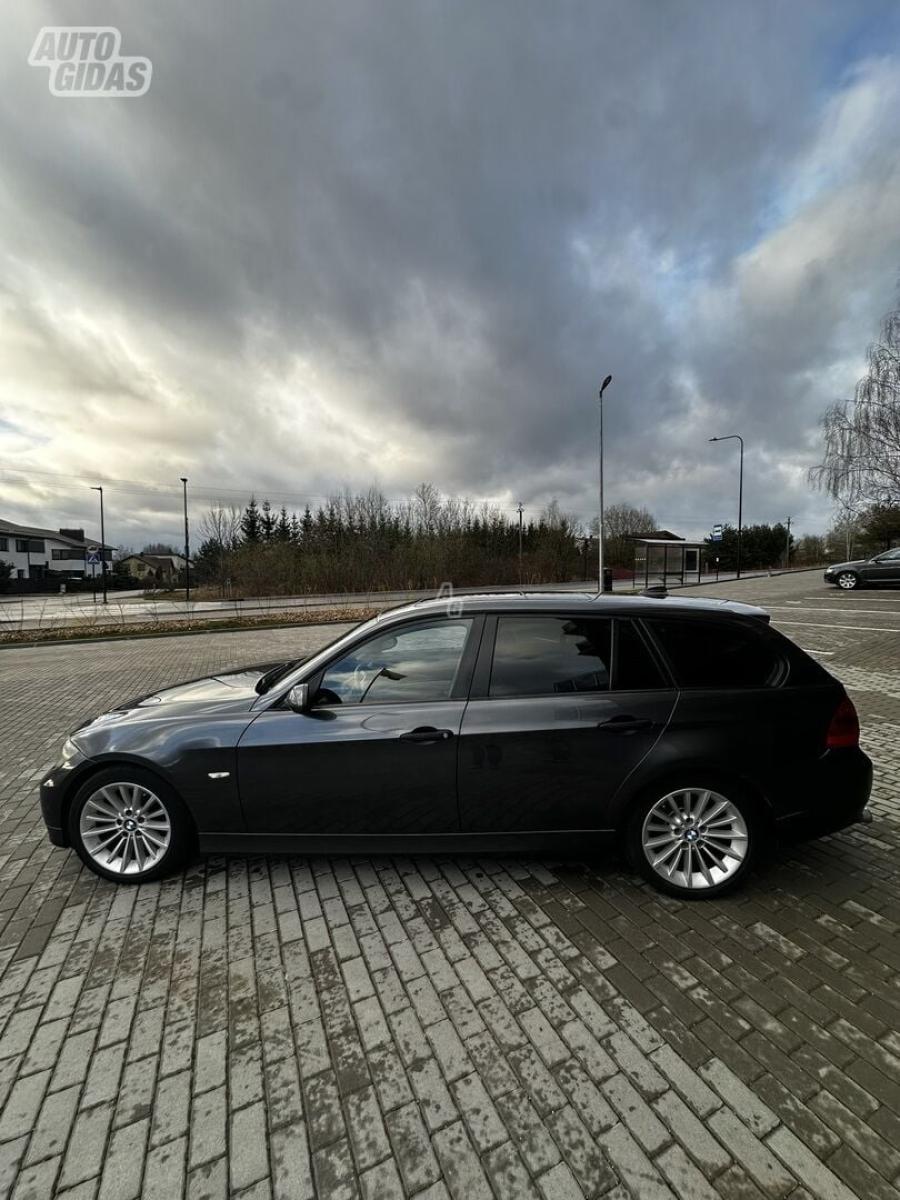 Pelēks BMW 320 2006 Viļņa, ar dzinēja tilpumu 2.00 L un nobraukumu 413 tūkst. km par 2990 €, foto 4 vietnē AUTOMOTO.COM.LV