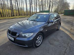 Pelēks BMW 320 2006 Šakiai, ar dzinēja tilpumu 2.00 L un nobraukumu 290 tūkst. km par 2600 €, foto  vietnē AUTOMOTO.COM.LV