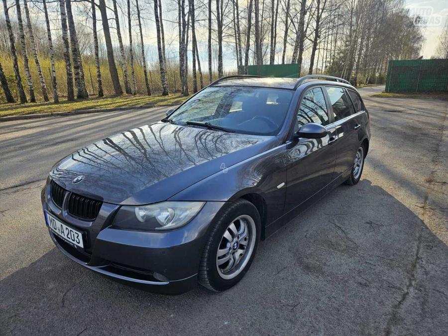 Grey BMW 320 2006 in Sakiai, with an engine capacity of 2.00 L and mileage of 290 thousand km for 2600 €, photo 1 on AUTOMOTO.COM.LV