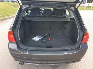 Grey BMW 320 2006 in Utena, with an engine capacity of 2.00 L and mileage of 328 thousand km for 3300 €, photo 16 on AUTOMOTO.COM.LV