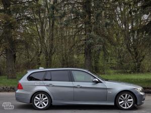 Grey BMW 320 2006 in Alytus, with an engine capacity of 2.00 L and mileage of 370 thousand km for 2900 €, photo 8 on AUTOMOTO.COM.LV