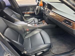 Grey BMW 320 2006 in Alytus, with an engine capacity of 2.00 L and mileage of 370 thousand km for 2900 €, photo 13 on AUTOMOTO.COM.LV