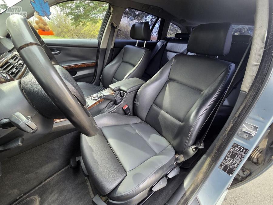 Grey BMW 320 2006 in Alytus, with an engine capacity of 2.00 L and mileage of 370 thousand km for 2900 €, photo 16 on AUTOMOTO.COM.LV