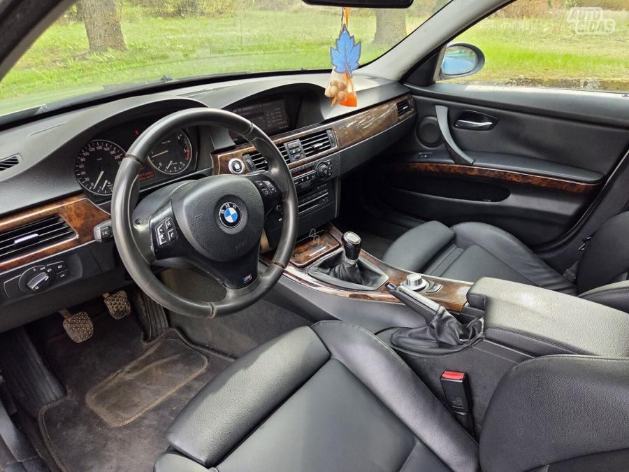 Grey BMW 320 2006 in Alytus, with an engine capacity of 2.00 L and mileage of 370 thousand km for 2900 €, photo 18 on AUTOMOTO.COM.LV