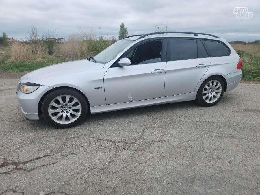 Grey BMW 320 2006 in Siauliai, with an engine capacity of 2.00 L and mileage of 350 thousand km for 1600 €, photo 3 on AUTOMOTO.COM.LV