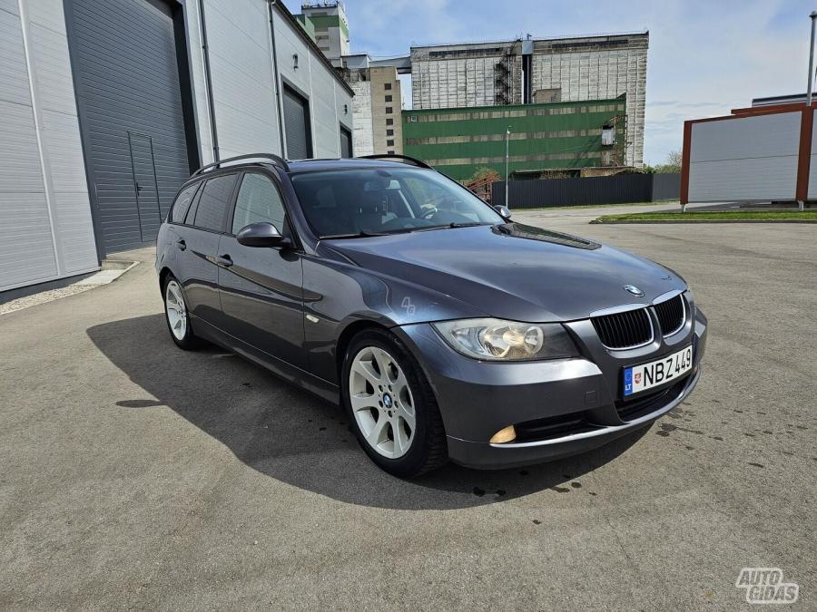 Grey BMW 320 2006 in Klaipeda, with an engine capacity of 2.00 L and mileage of 406 thousand km for 2600 €, photo 1 on AUTOMOTO.COM.LV