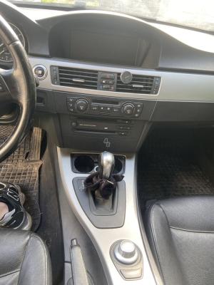 Grey BMW 320 2006 in Vilnius, with an engine capacity of 2.00 L and mileage of 286 thousand km for 3100 €, photo 10 on AUTOMOTO.COM.LV